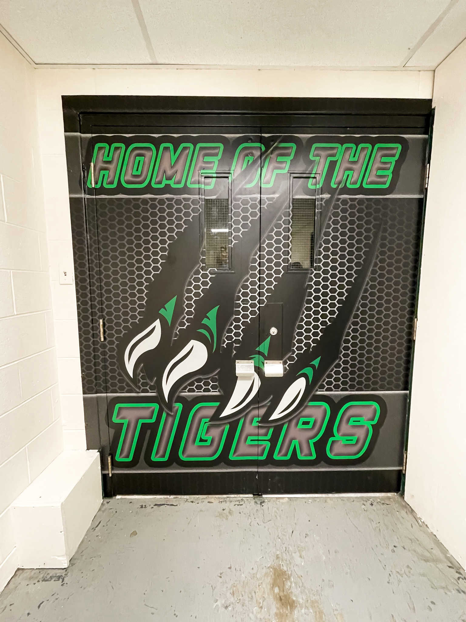 Wall Wraps – Up To Date Graphics